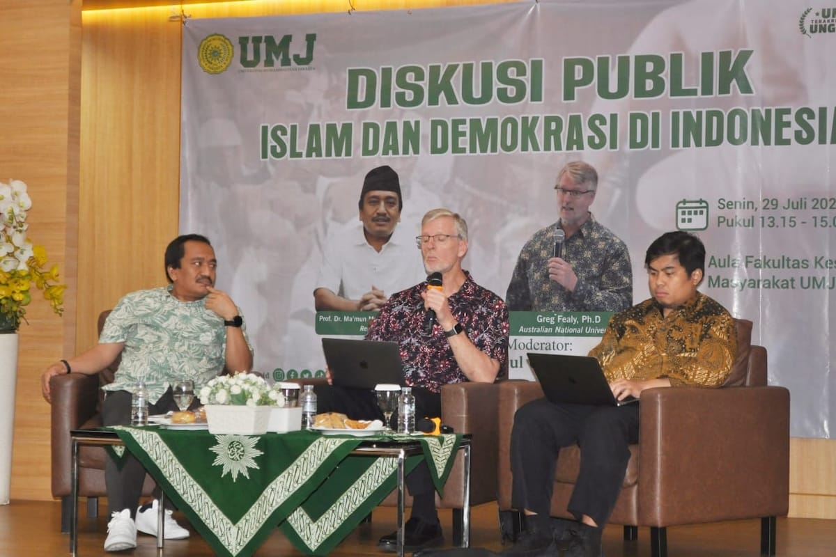 Greg Fealy Khawatirkan Masa Depan Demokrasi di Indonesia - Sabili.id