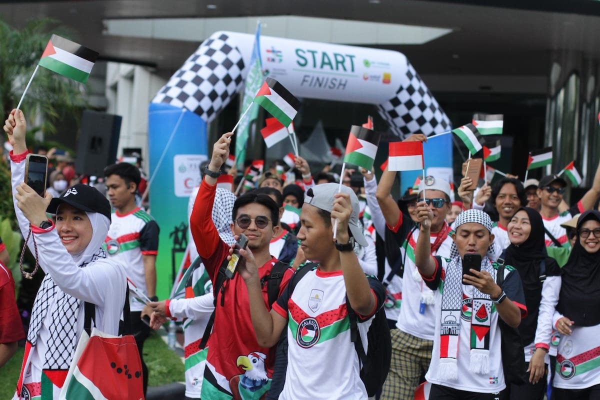 Peringati Solidarity Palestine Day, KNRP Gelar Walk for Palestine ...