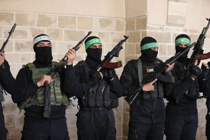 Sejarah Bicara, Ini Jadinya Jika Pejuang Palestina Menyerahkan Senjata ...